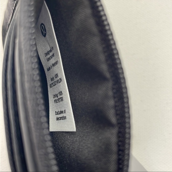 lululemon athletica | Accessories | Nwt Lululemon True Identity Card ...
